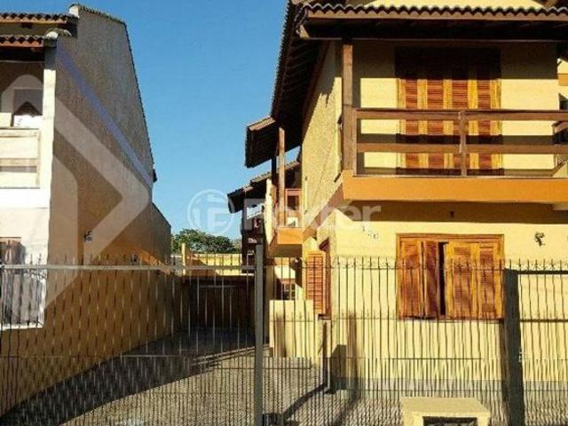 Casa, 2 dormitórios, 196.79 m², em Guarujá