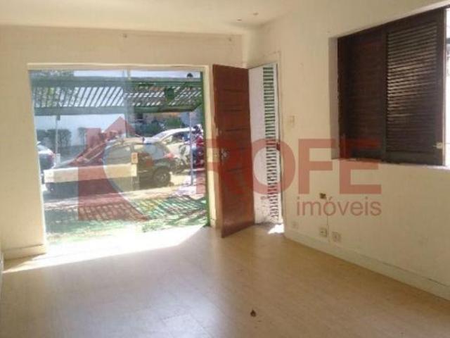 CASA 2 dormitórios, 1 vaga, bairro Moema