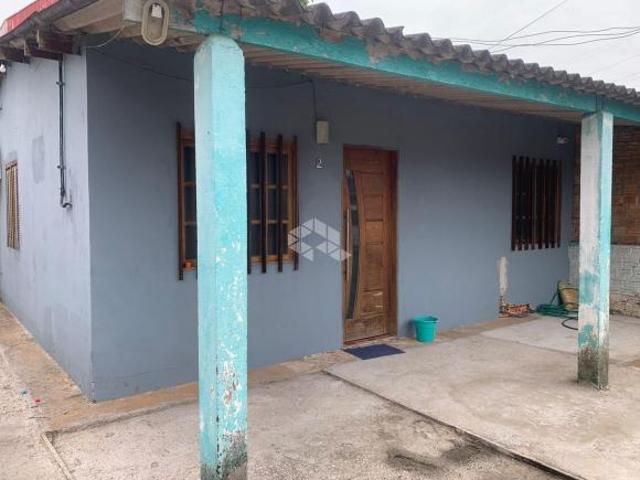 Casa 2 dormitórios 1 banheiro