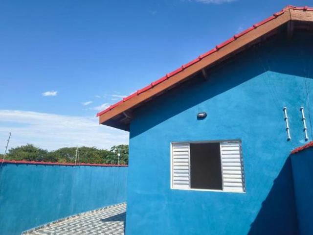 CASA 2 DORMITORIOS 1 SUITE PISCINA LADO PRAIA FINANCIAMENTO ITANHAEM