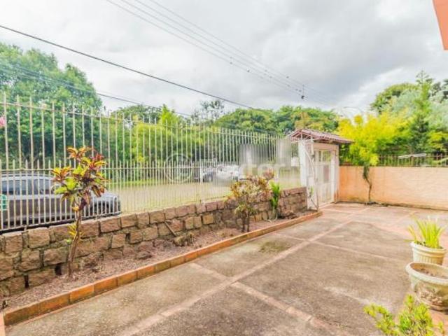 Casa, 2 dormitórios, 225 m², em Serraria