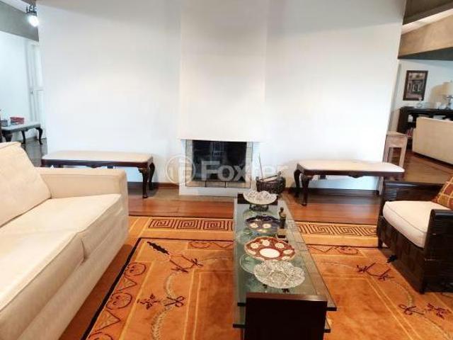 Casa, 2 dormitórios, 250 m², em Vila Morumbi