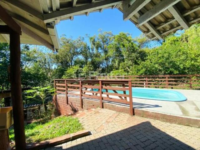 Casa, 2 dormitórios, 252 m², em Centro