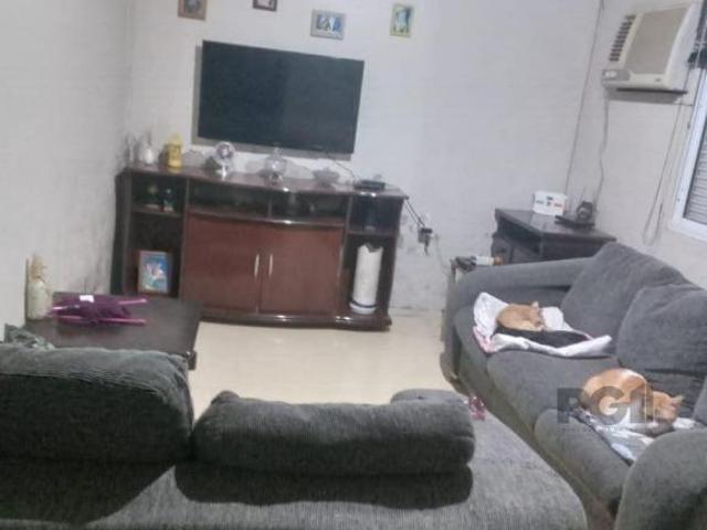 CASA 2 DORMITÓRIOS, 2 VAGAS DE GARAGEM, BAIRRO RESTINGA, PORTO ALEGRE/RS