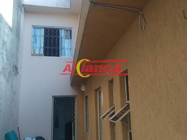 Casa, 2 dormitórios, 2 vagas, Parque Santo Antonio