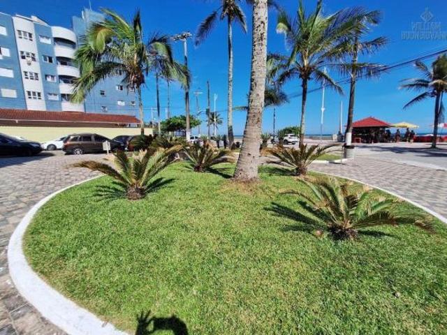 Casa 2 dormitórios 2 banheiros ao lado da praia em Mongaguá