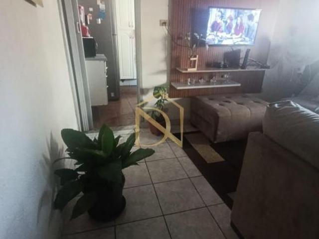 Casa 2 dormitórios 394m² Vila tesouro