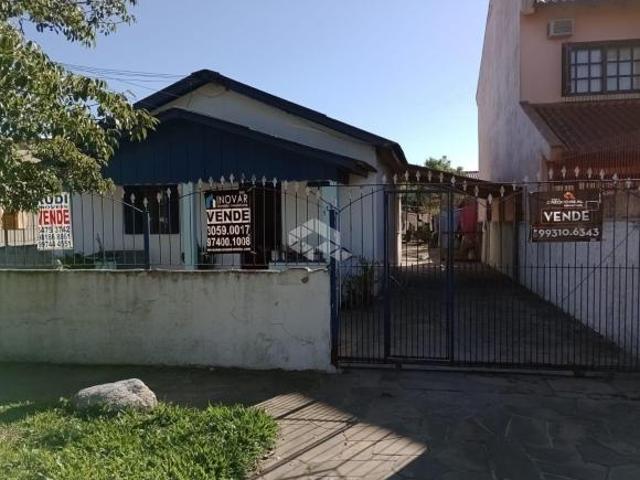 Casa 2 dormitórios, 4 vagas no bairro Niterói