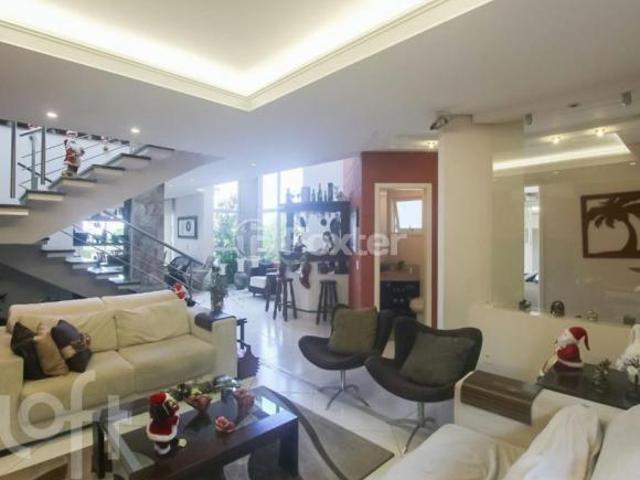 Casa, 2 dormitórios, 565 m², em Cristo Redentor