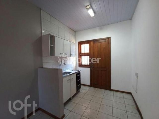 Casa, 2 dormitórios, 56.16 m², em São José