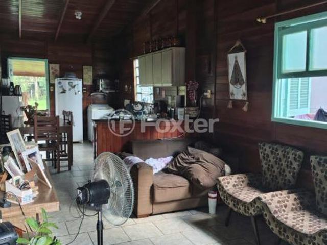 Casa, 2 dormitórios, 60 m², em Centro
