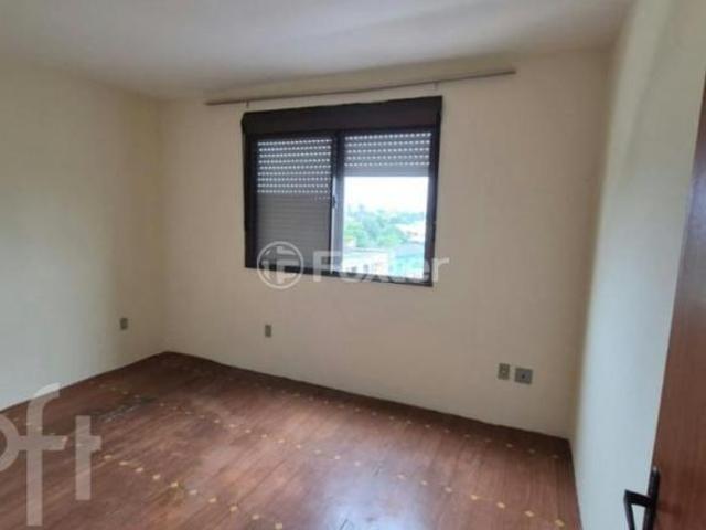 Casa, 2 dormitórios, 64.67 m², em Centro