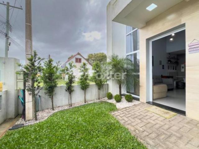Casa, 2 dormitórios, 66 m², em Centro