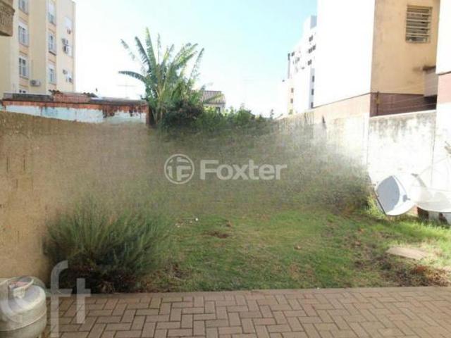 Casa, 2 dormitórios, 69.45 m², em Centro