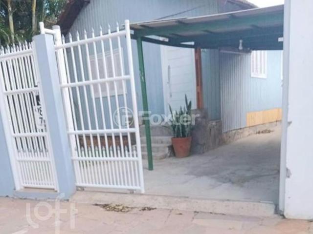 Casa, 2 dormitórios, 80 m², em Centro