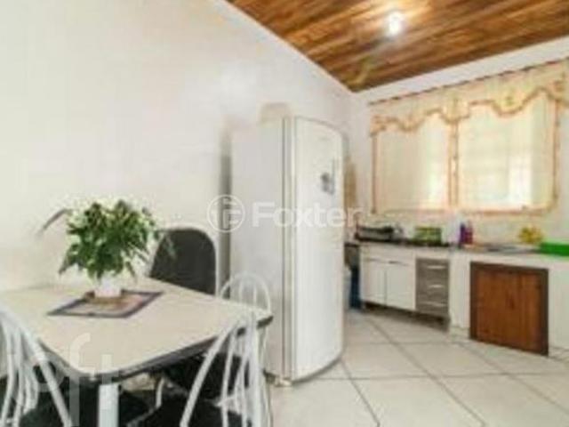 Casa, 2 dormitórios, 80 m², em Glória