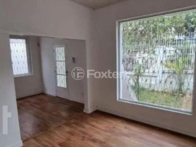 Casa, 2 dormitórios, 80 m², em Petrópolis