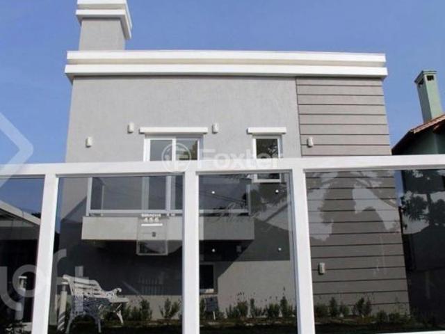 Casa, 2 dormitórios, 87.21 m², em Centro