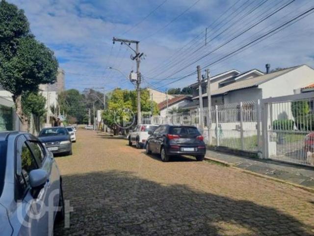 Casa, 2 dormitórios, 88 m², em Teresópolis