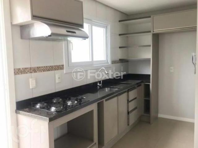 Casa, 2 dormitórios, 90.53 m², em Centro