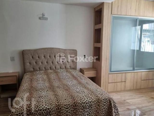 Casa, 2 dormitórios, 98.16 m², em Vila Nova