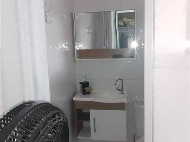 Casa 2 Dormitorios com edicula