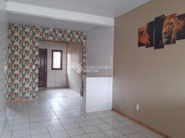 Casa 2 Dormitórios com Garagem Coberta e Área Externa Cachoeirinha