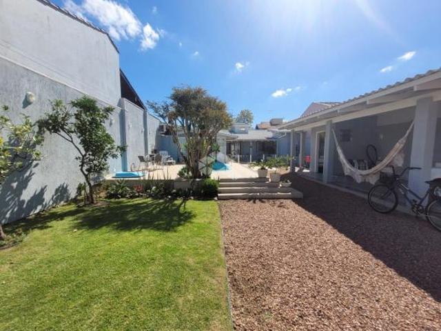 Casa 2 dormitórios, com Piscina, Bairro Scharlau, São Leopoldo