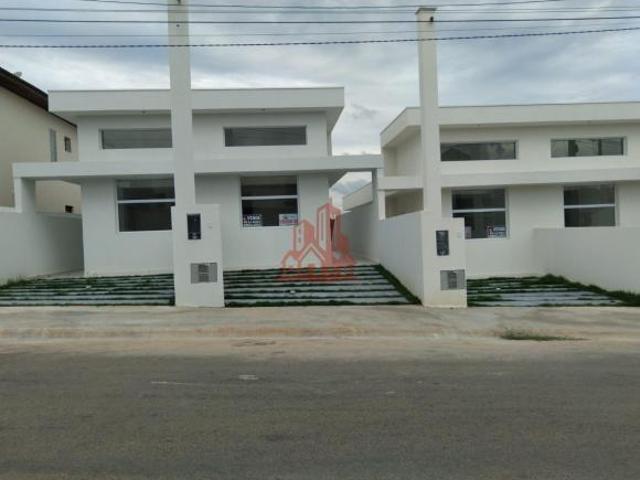 Casa 2 Dormitórios com Quintal e Vaga de Garagem
