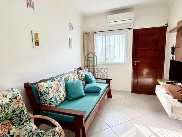 Casa 2 dormitórios a venda em Bertioga