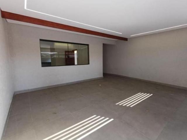 CASA 2 DORMITÓRIOS ÁREA GOURMET REFORMADA