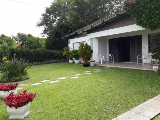 Casa 2 Dormitórios Bairro Atlantida