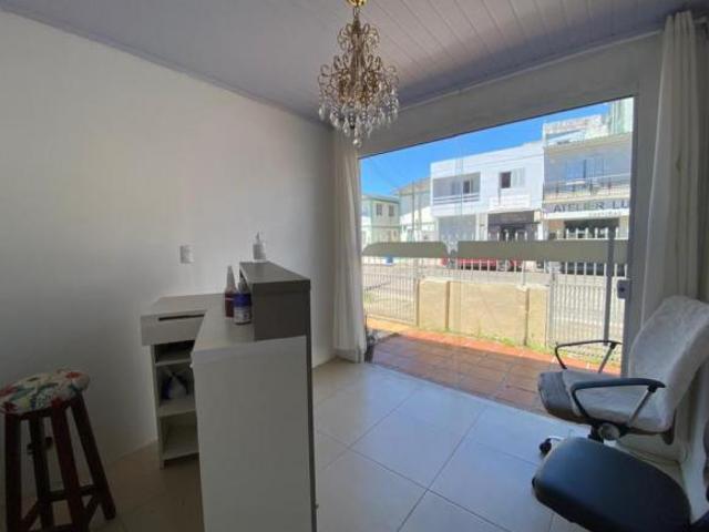 Casa 2 Dormitórios Bairro Centro