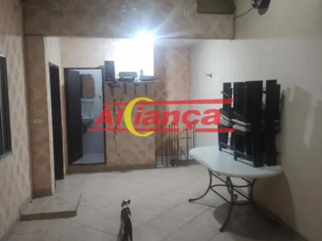 Casa 2 dormitórios, Garagem 2 carros e Área gourmet com churrasqueira