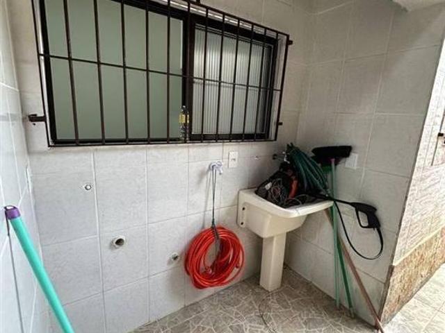 Casa 2 Dormitórios e Lazer com Churrasqueira