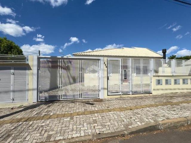 Casa 2 Dormitórios em condomínio, Bairro Olaria