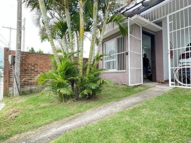 Casa 2 dormitórios em Capão da Canoa