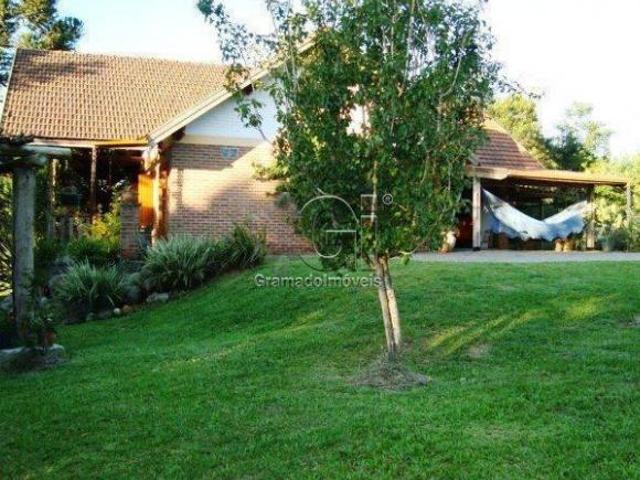 CASA 2 DORMITÓRIOS EM GRAMADO