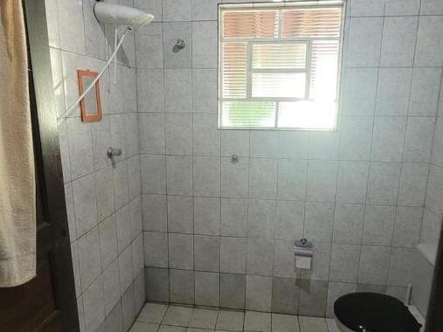 Casa 2 dormitórios Indaia Caraguatatuba Localizaçao | Comercial e Residencial