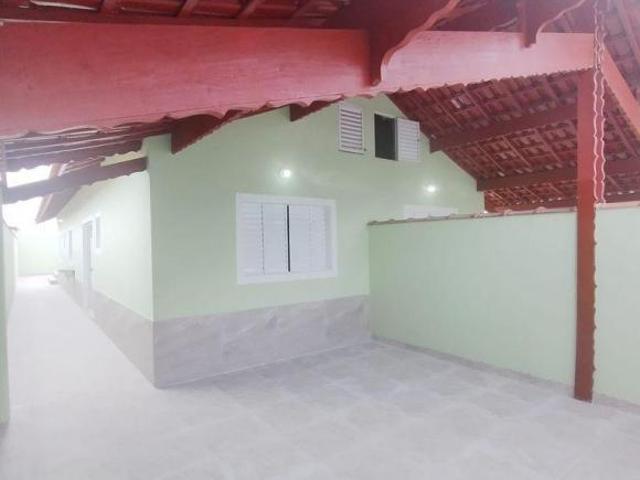 Casa 2 Dormitórios no Copacabana em Mongaguá ? Piscina e Garagem Coberta