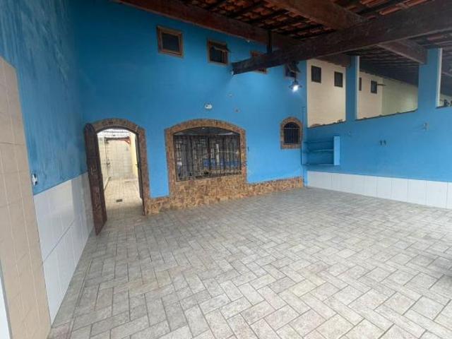 Casa 2 dormitórios no Caiçara IST109