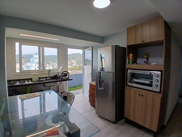 Casa 2 dormitórios na Carvoeira