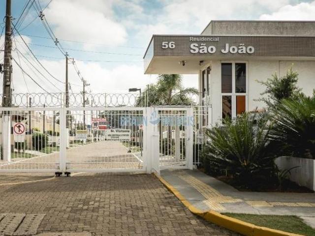 Casa 2 dormitórios sendo 1 suite, semi Mobiliada com móveis planejados excelente infra no Condomínio