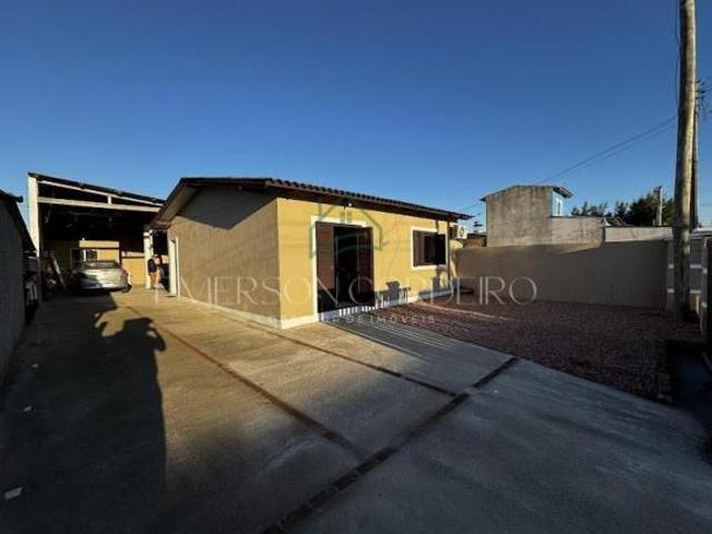Casa 2 dormitórios para Venda em Cidreira, Centro, 2 dormitórios, 1 banheiro, 3 vagas