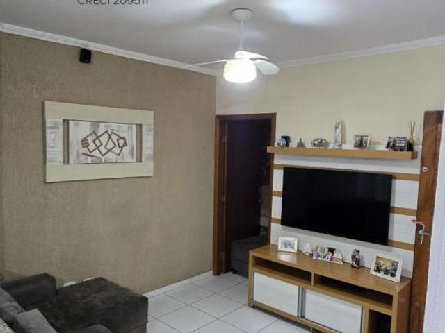 Casa 2 dormitórios para Venda em Jacareí, Cidade Salvador, 2 dormitórios, 2 banheiros, 2 vagas