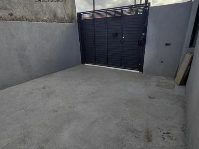 Casa 2 dormitórios para Venda em Jacareí, Parque Imperial, 2 dormitórios, 1 banheiro, 2 vagas
