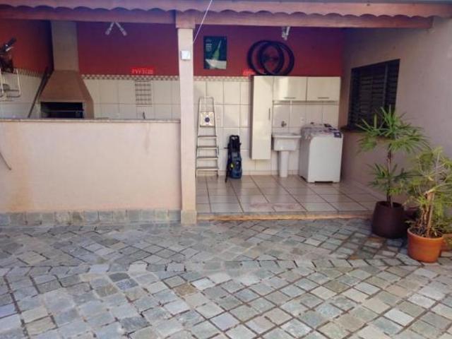 Casa 2 dormitórios próxima da USP | É aqui na Rosa e Rangel Consultoria e Assessoria Imobiliária
