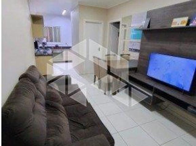 Casa 2 dormitórios Reformada no Bairro Olaria Pronta para Morar!