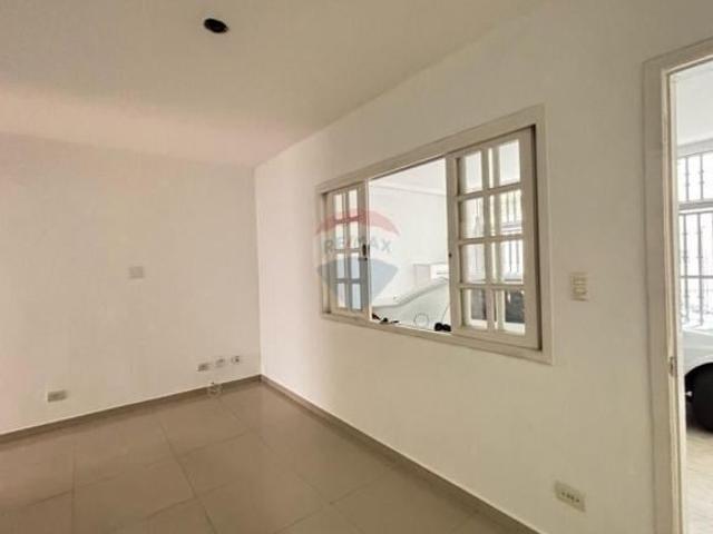 Casa 2 dormitórios Vila Augusta