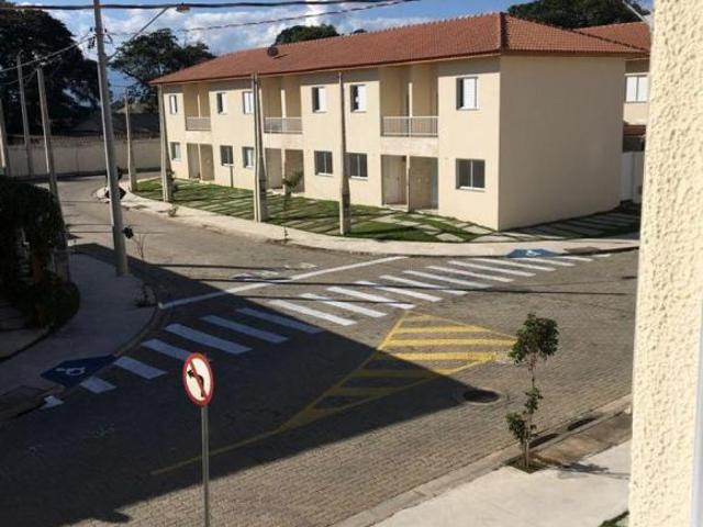 CASA 2 DORMS EM CONDOMÍNIO FECHADO COM LAZER COMPLETO